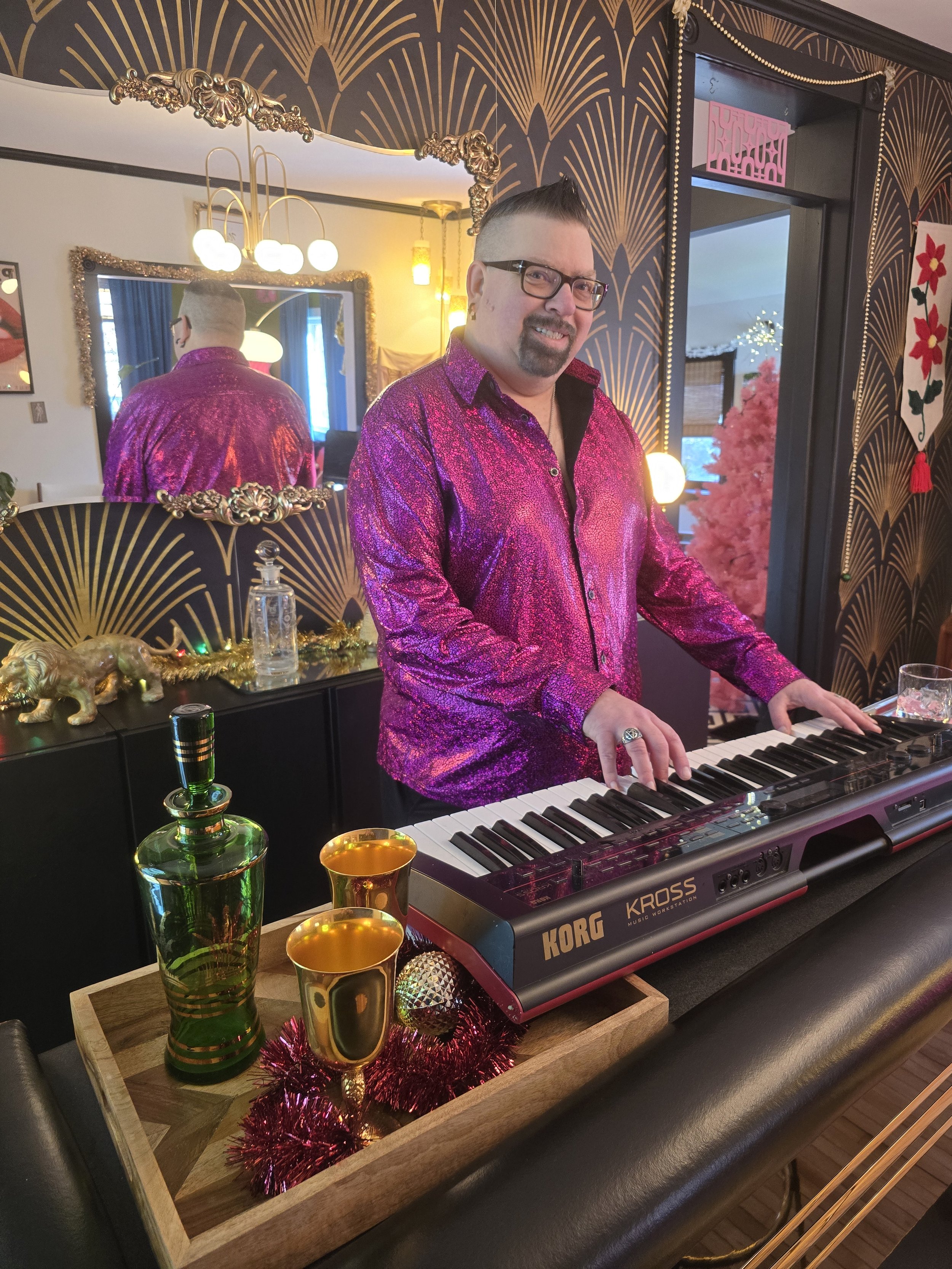 About Us — The V GEES