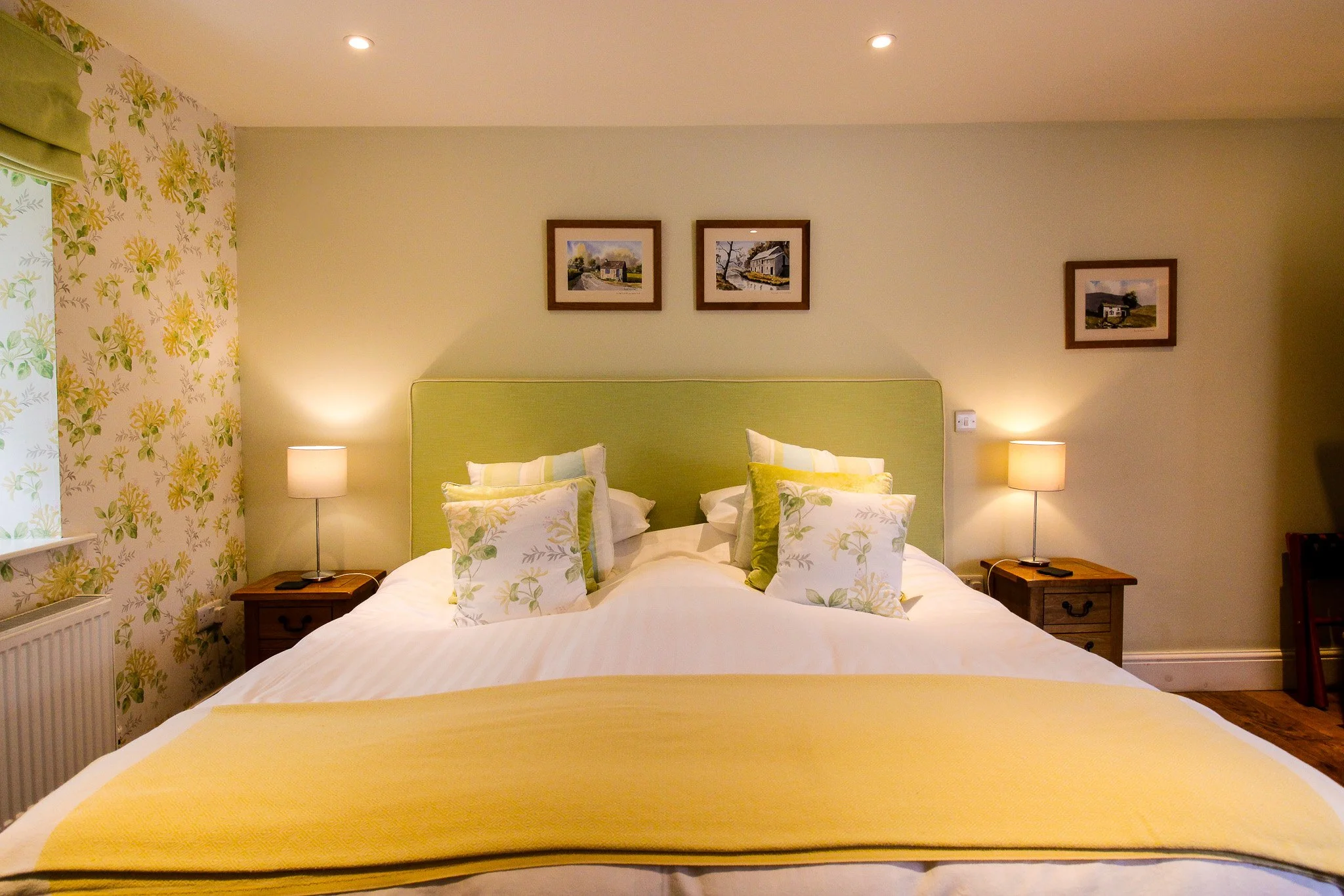 Our Rooms — The Manifold Inn