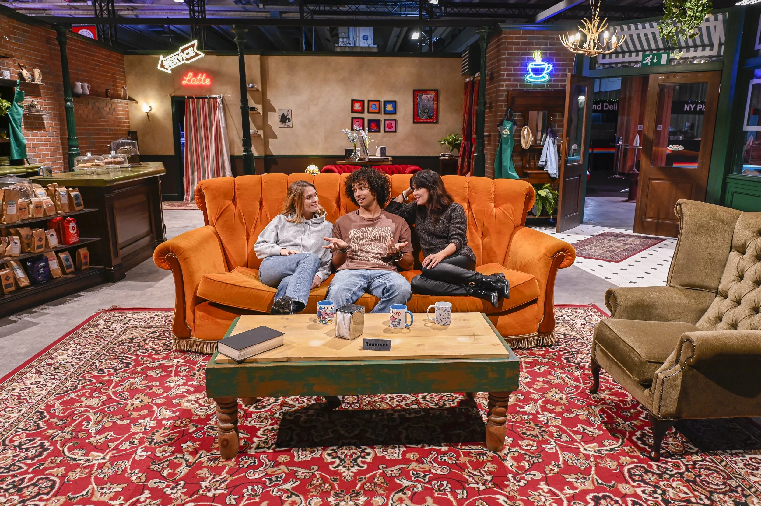 Opening Days & Times: The FRIENDS™ Experience London — London | The ...