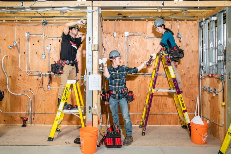 Apprenticeships - How to Apply — Join IBEW