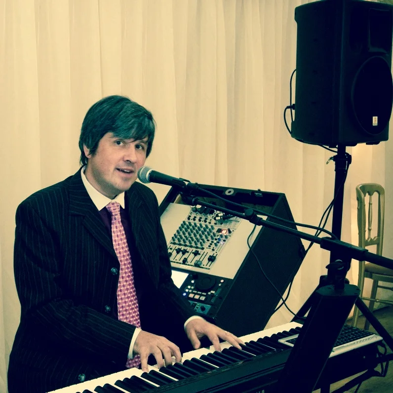 Meet The Band — - Dark Blues