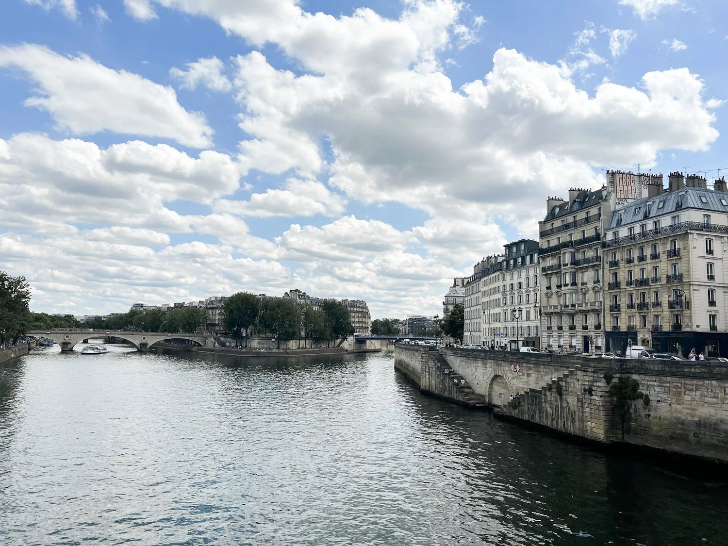 Beginner Travel Guide to Paris, France — Sincerely, Adri
