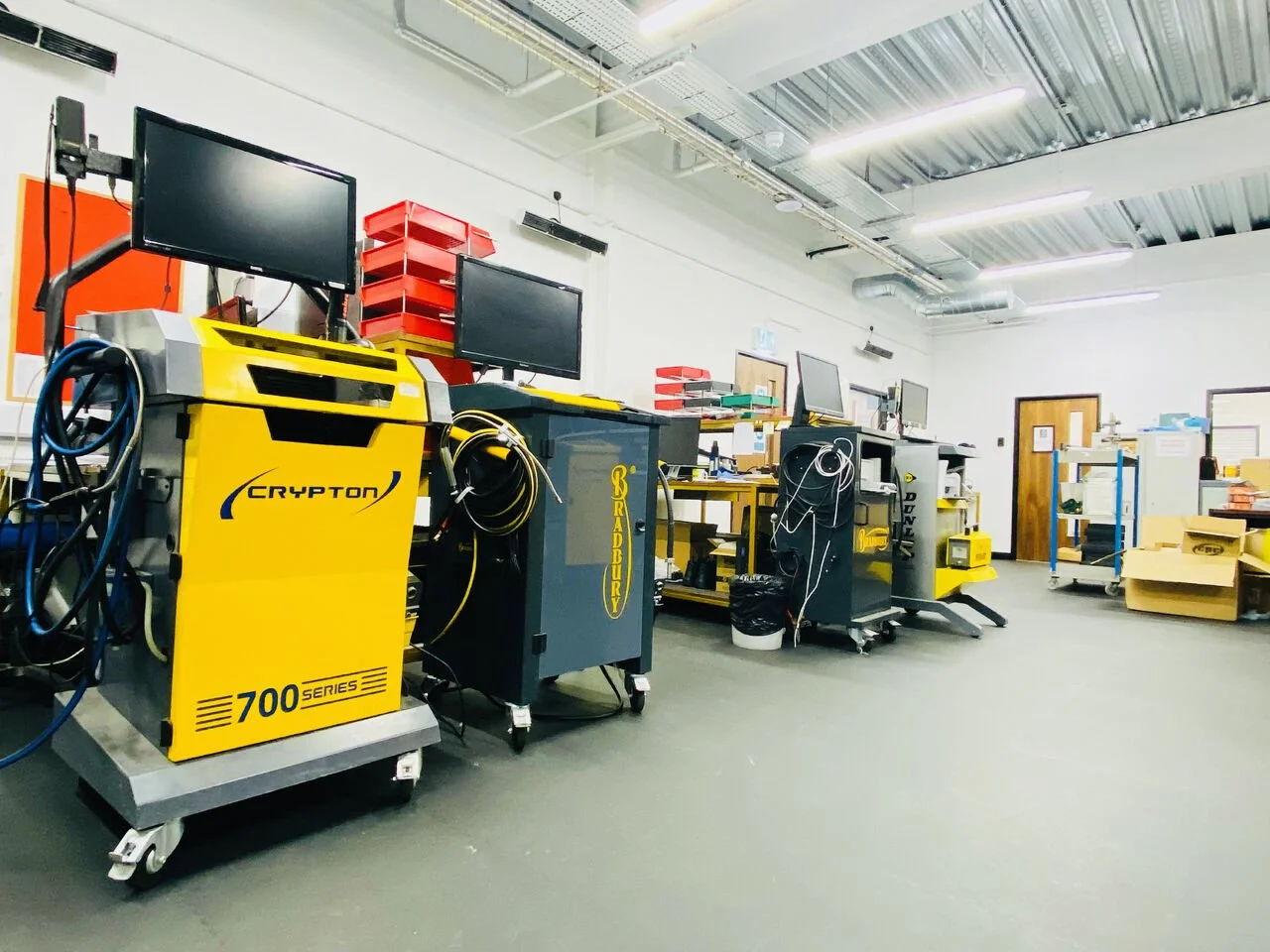 Our Distribution Centre | GEMCO UK | GEMCO | The Garage Equipment & Maintenance Company