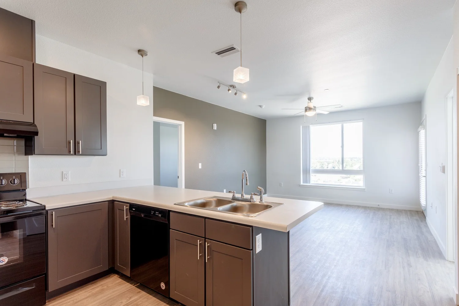 Gallery 3 — Crossing Pointe North