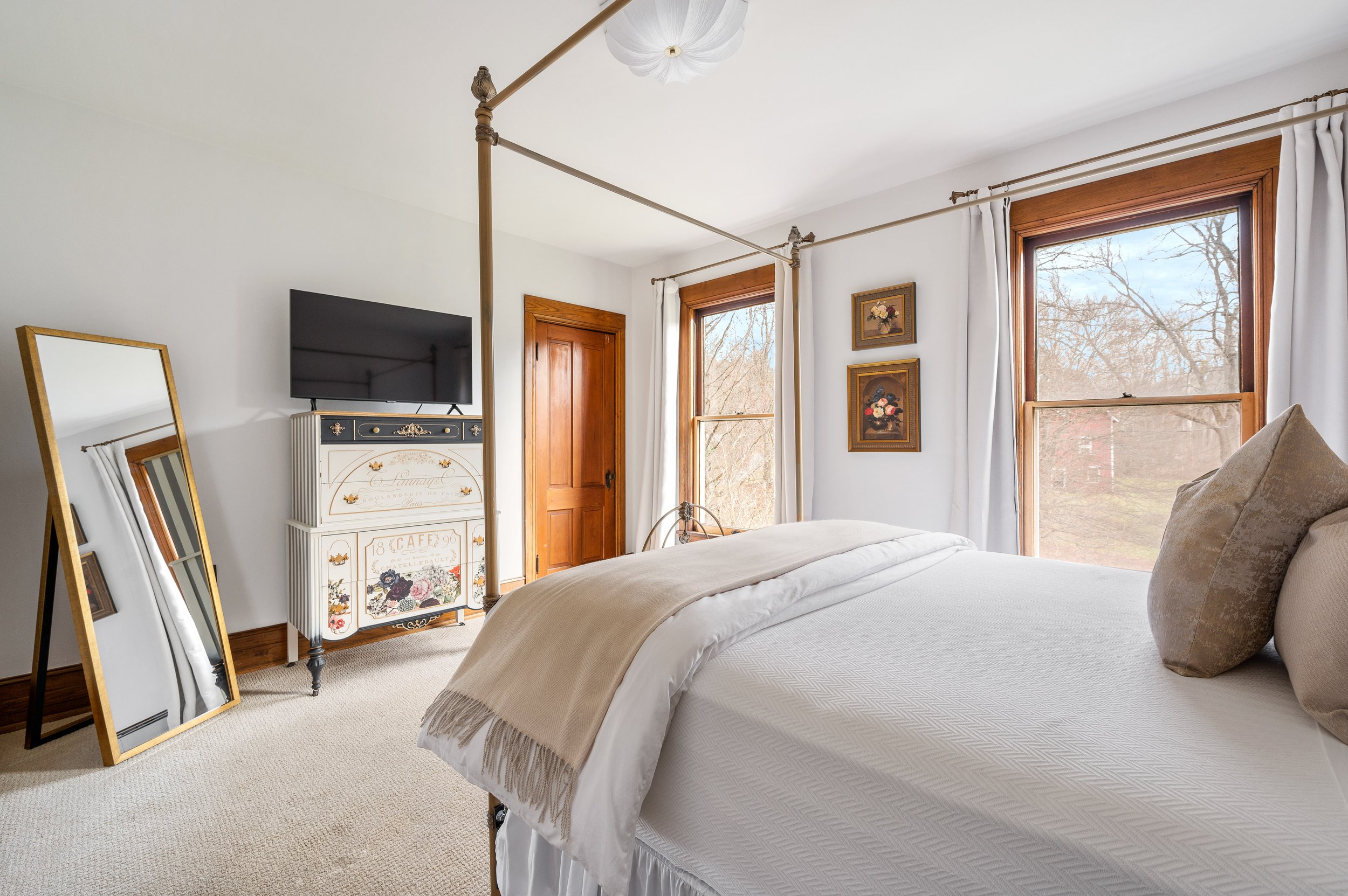 Rooms | Explore Luxury Suites — Stratton Creek Inn