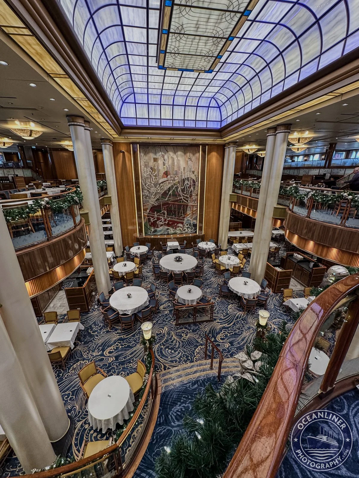 QUEEN MARY 2 - Cunard Line - December 2024 Transatlantic Eastbound ...