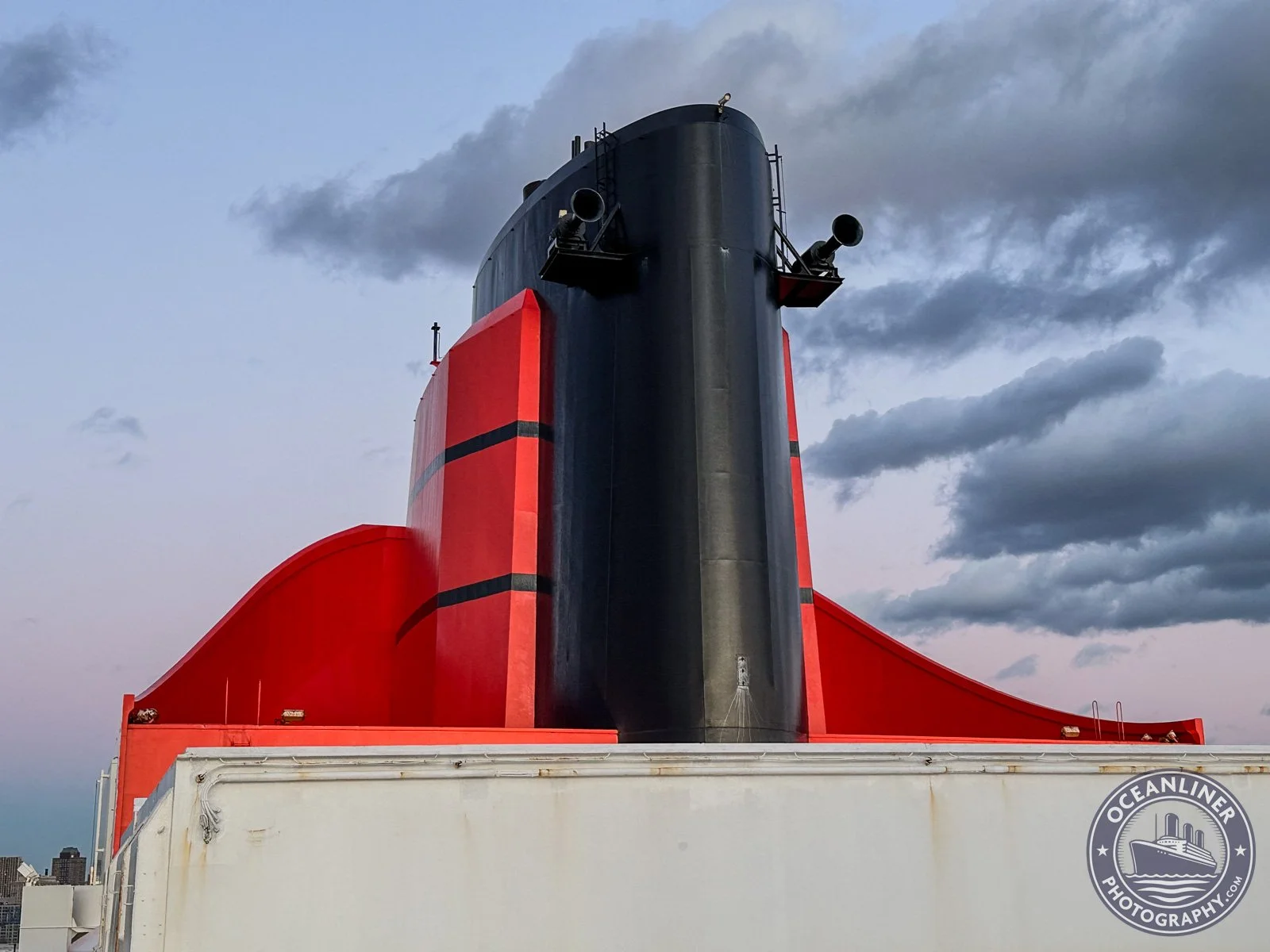 QUEEN MARY 2 - Cunard Line - December 2024 Transatlantic Eastbound ...