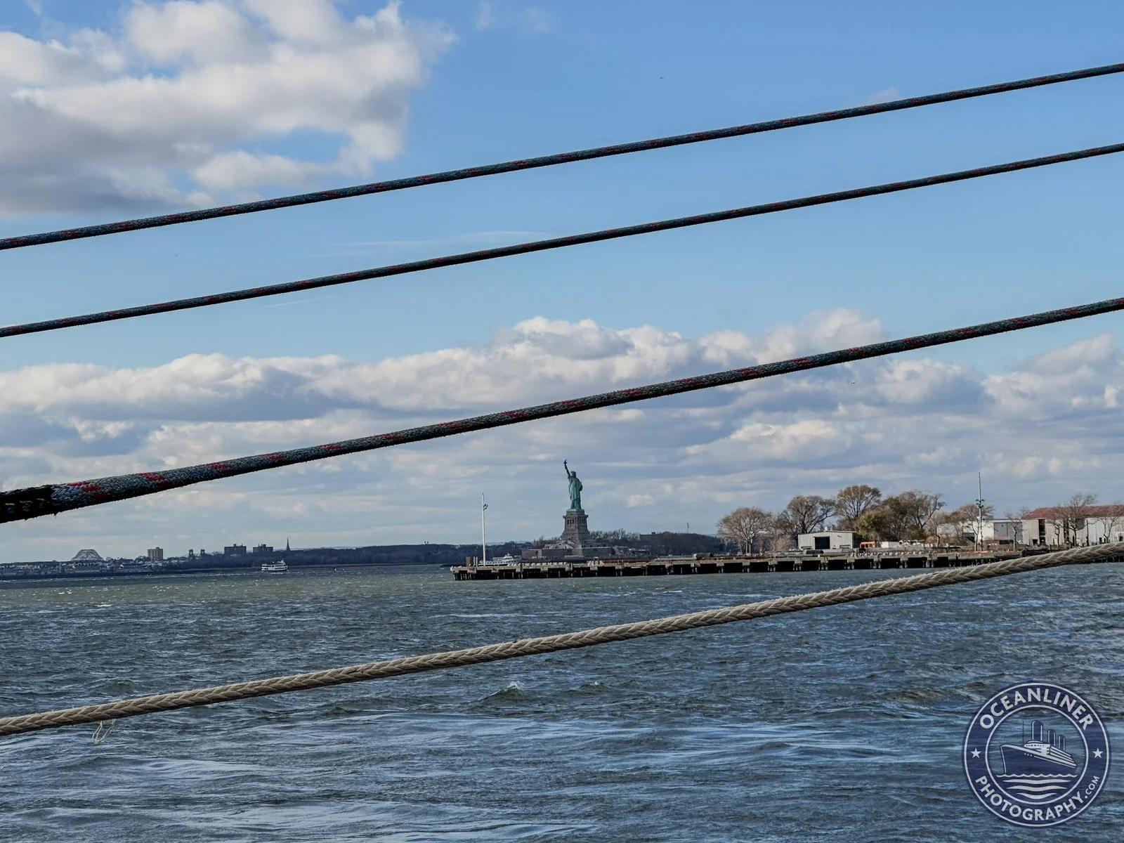 QUEEN MARY 2 - Cunard Line - December 2024 Transatlantic Eastbound ...