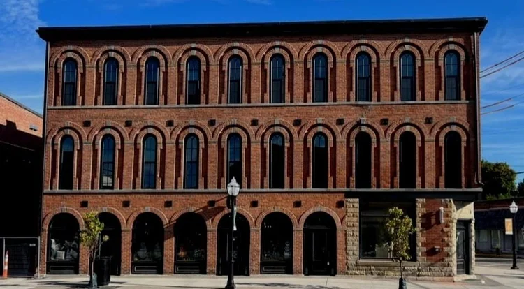 Discover — 114 West Main
