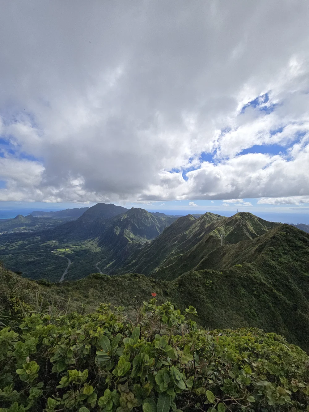 How to Hike Oahu’s Stairway to Heaven (Haiku Stairs) in 2025 — Oahu ...