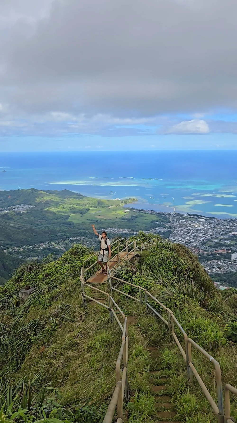 How to Hike Oahu’s Stairway to Heaven (Haiku Stairs) in 2025 — Oahu ...