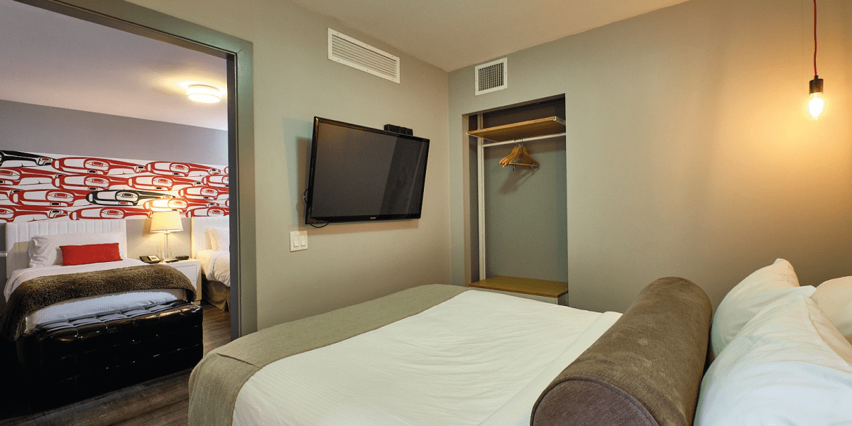 Paddle Room — Skwachays Boutique Hotel and Artist Co-Op