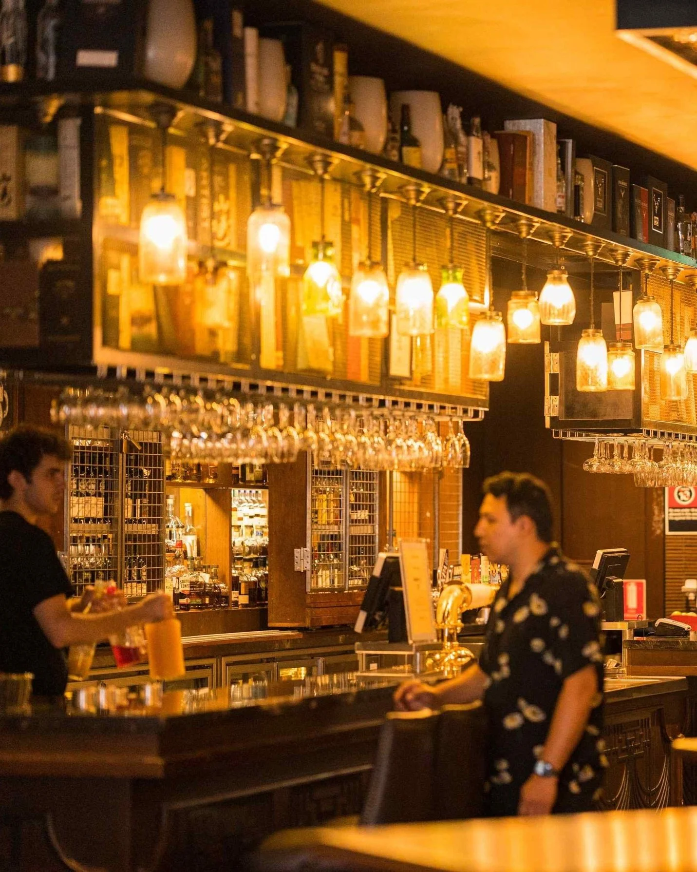 Pub & Bar Newtown | Great Pub Menu, Cocktails & Craft Beer + Rooftop ...