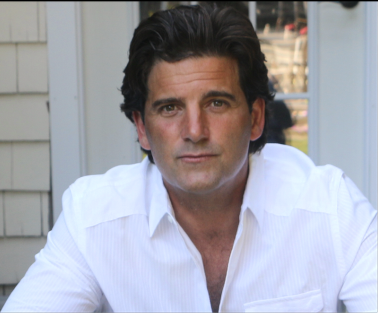 DennisMichaelLynch.com