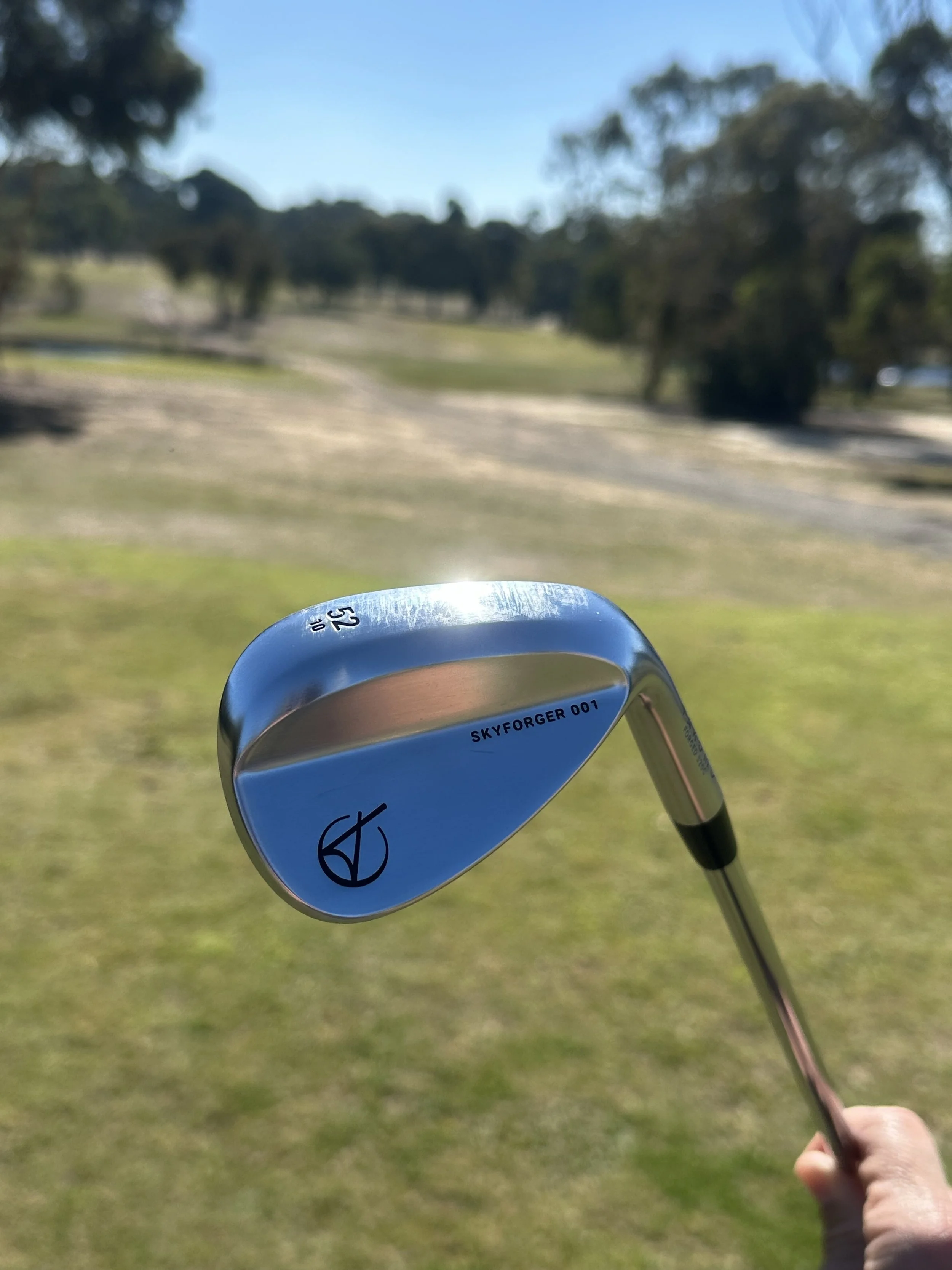 MELBOURNE GOLF CLUB HIRE