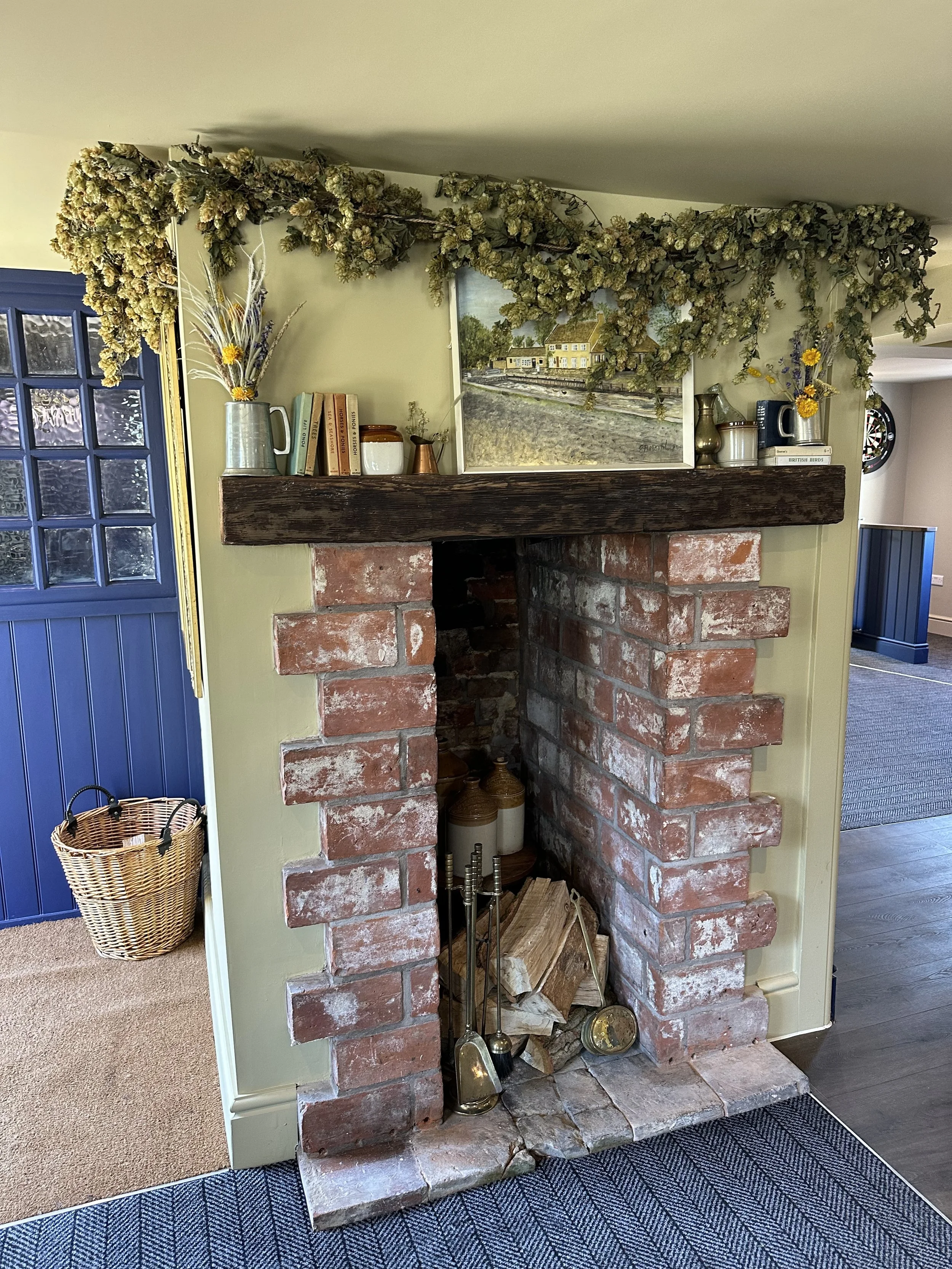 PB OPENING TIMES — MENU