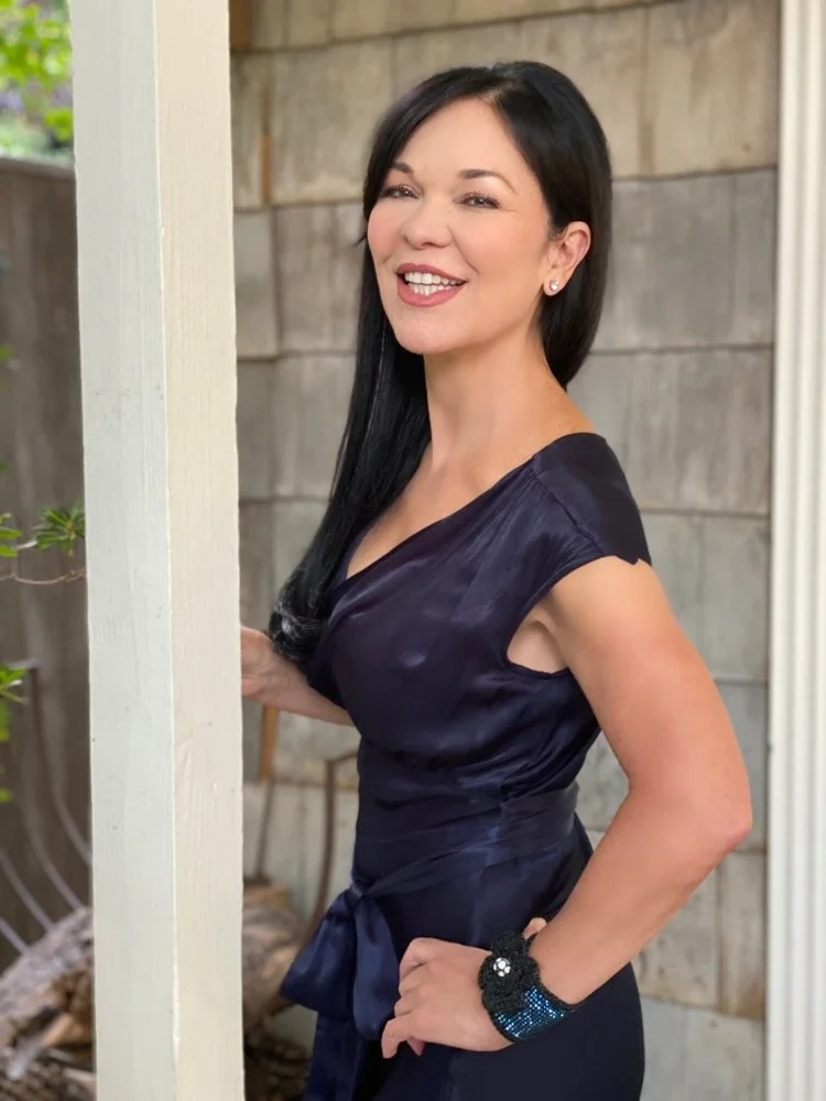 About — Monique Marvez