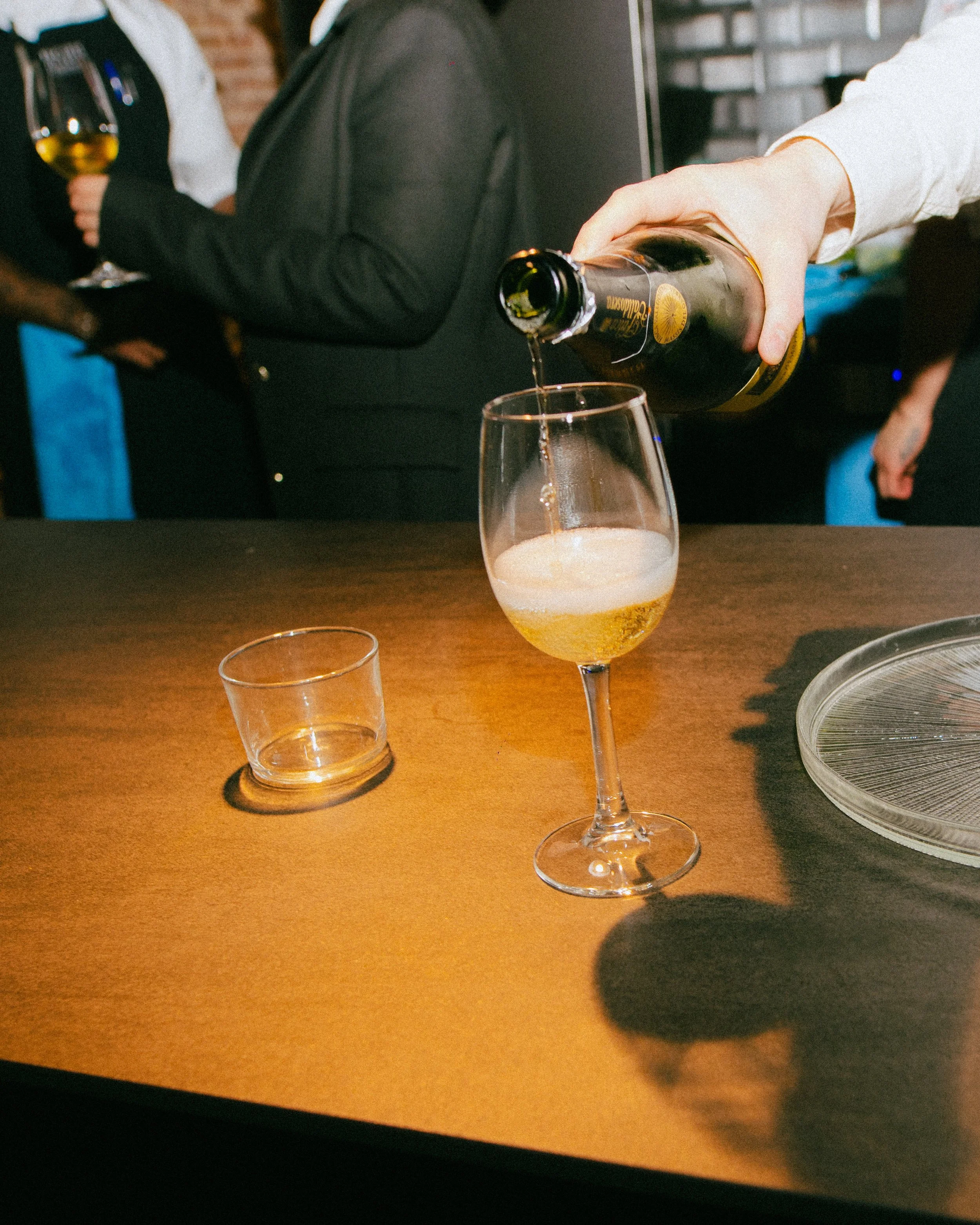SALUT WINE STUDIO