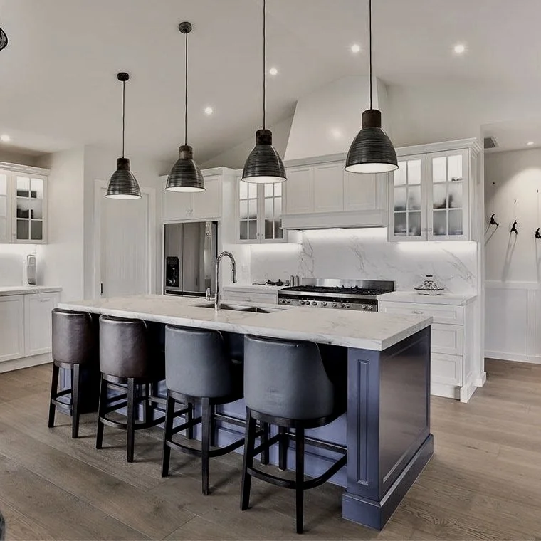 Kitchens - Classic, modern, traditional, industrial, walk-in butlers ...