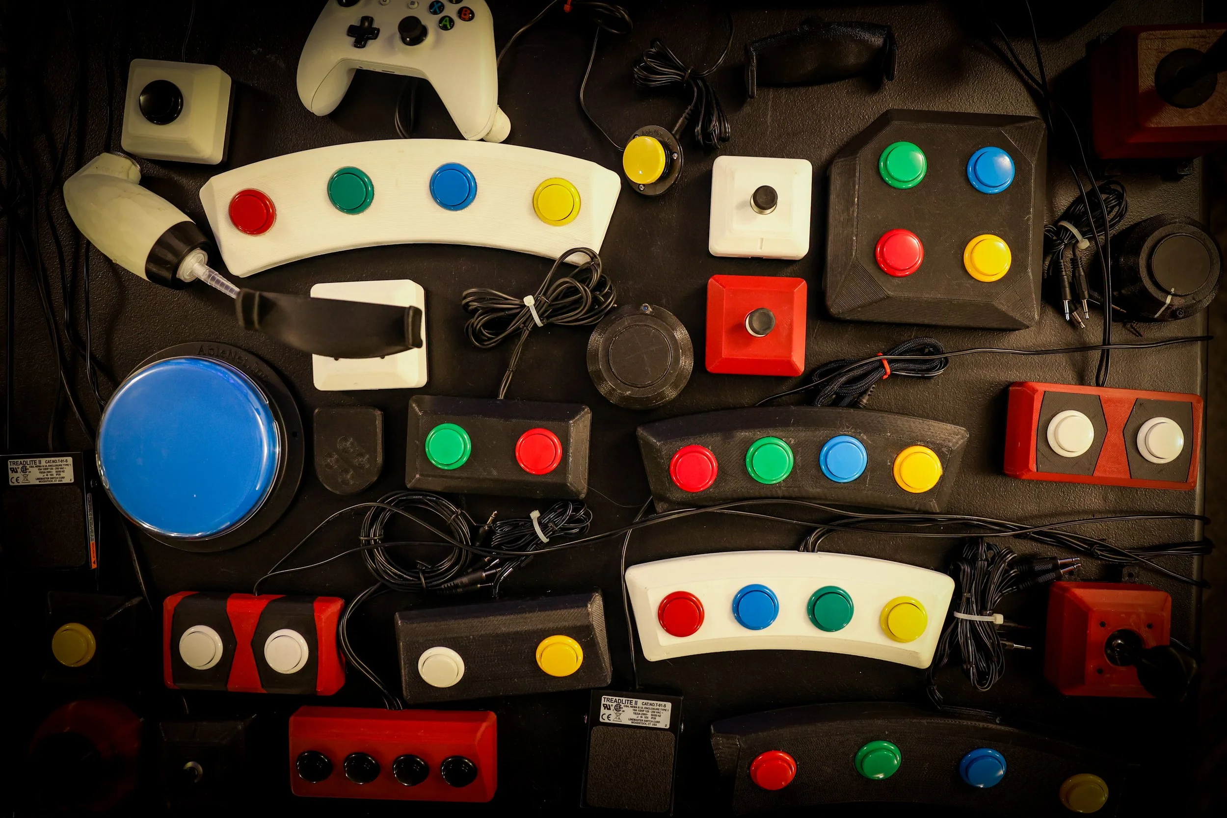 The Rehab Arcade: Therapeutic Gaming, Adaptive Controllers & Accessibility