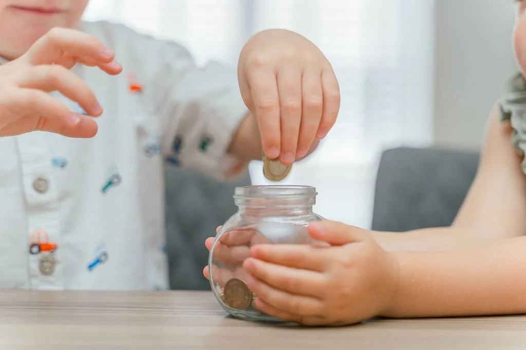 A guide to Monzo: The smart way to manage (and save!) your money ...