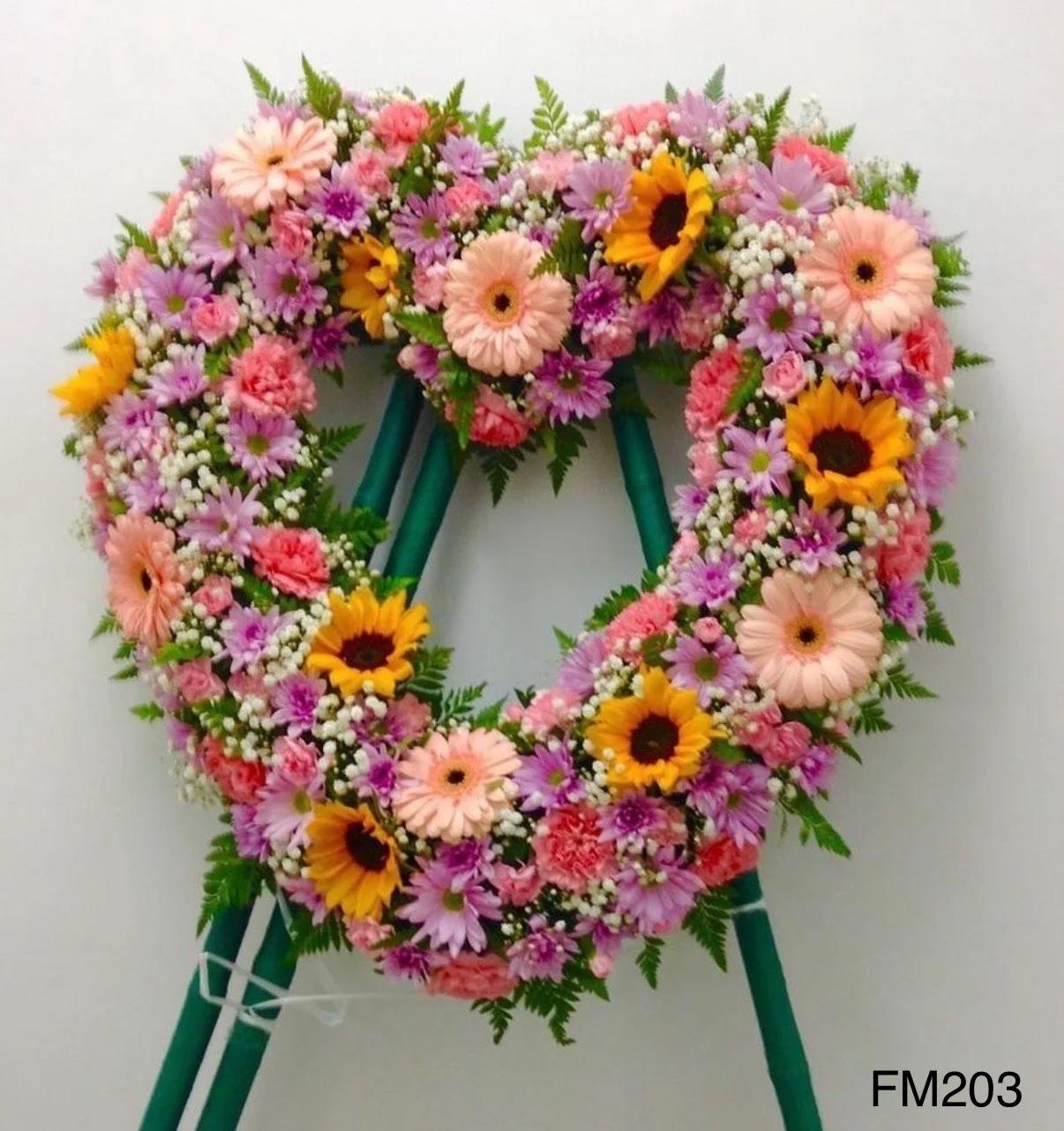 FM-Sympathy Wreath — Flo’s Min Florist