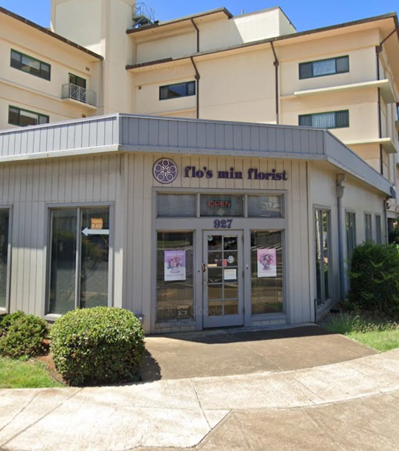 Flo’s Min Florist