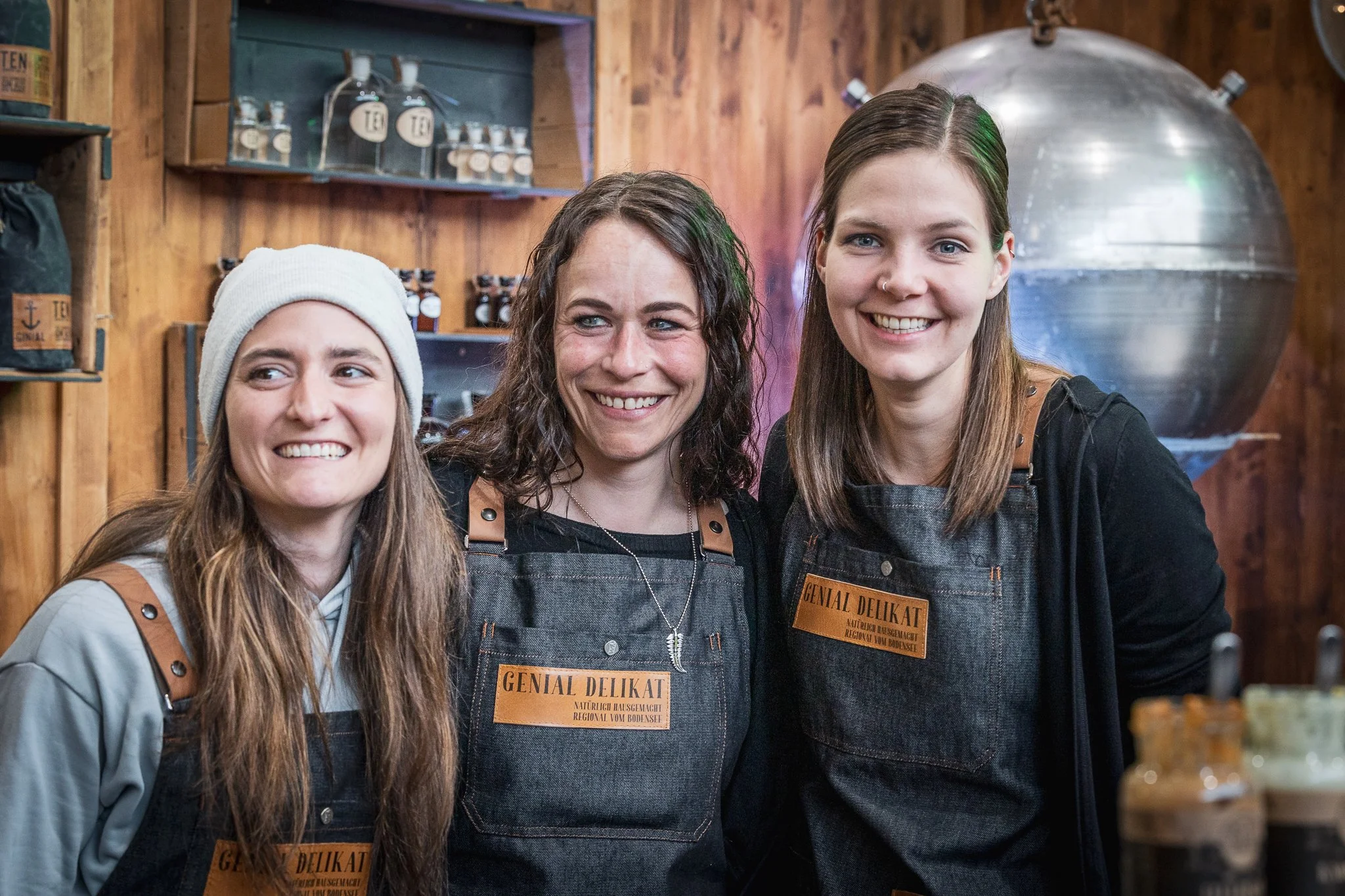 Über uns – Jenny Strohmeier / Cello Fish — Genial Delikat - Der ...