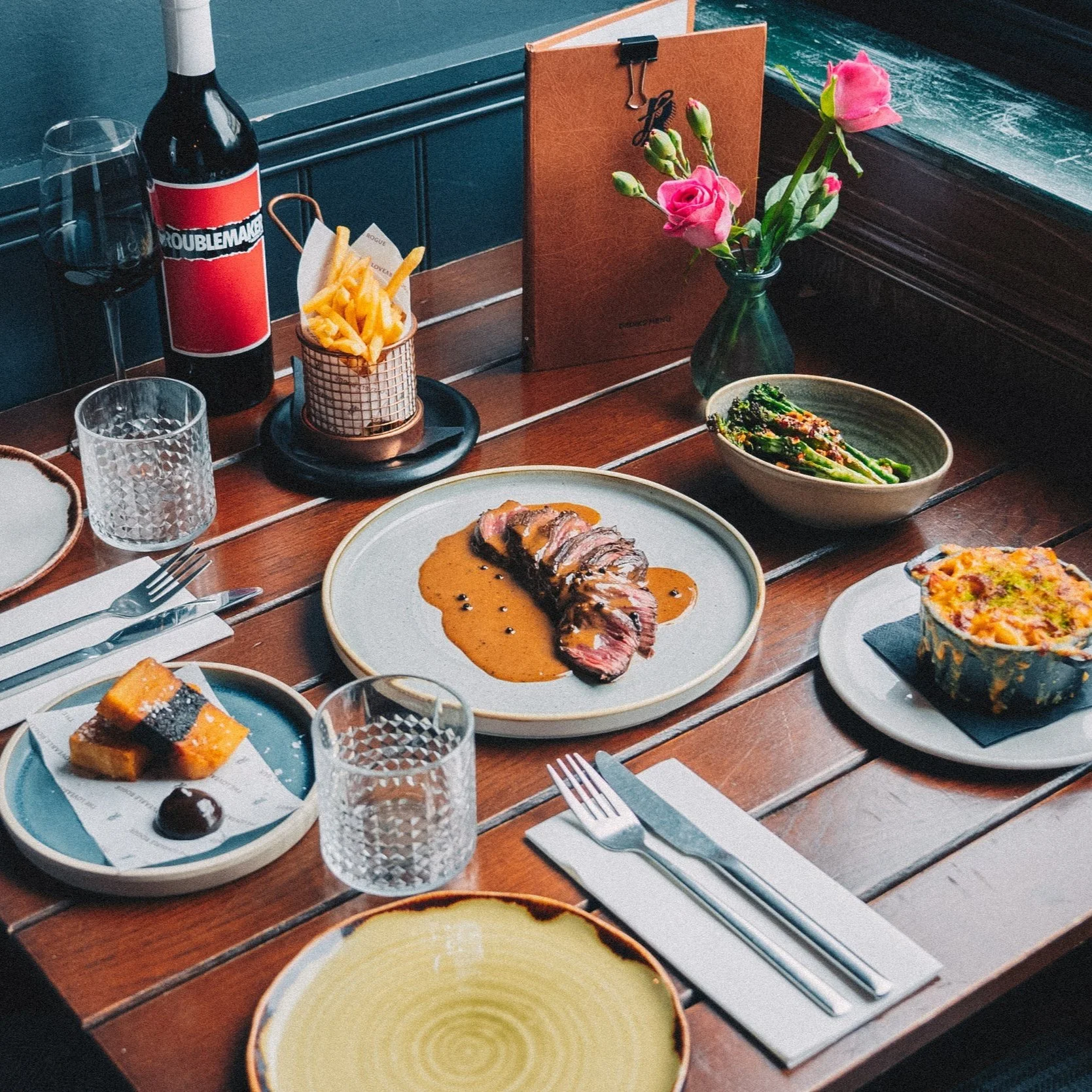 The Loveable Rogue | Glasgow Restaurant