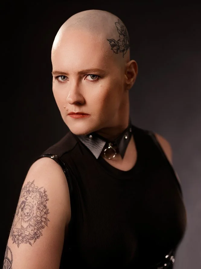 Annalee | Professional Artists Muse - ELITE ART MODELS MANAGEMENT