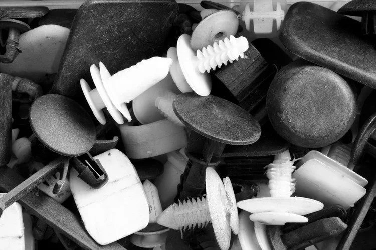 A Look At Common Types Of Plastic Fasteners — Melfast