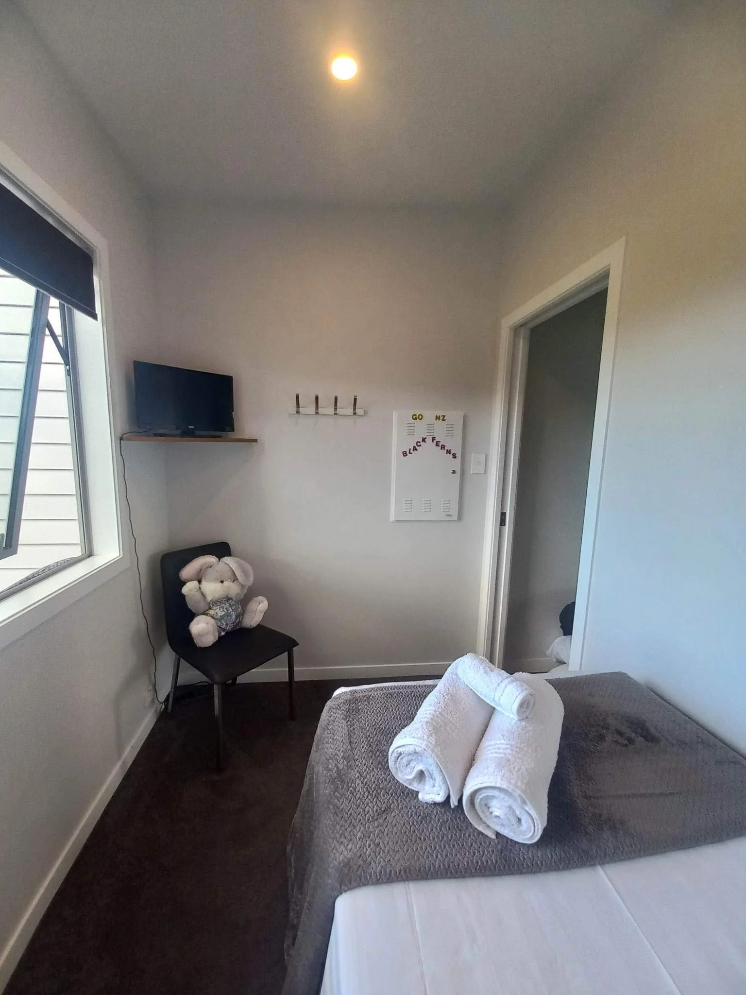 Piwakawaka Room — Moko Hiwi Escape | Ruakākā Accommodation