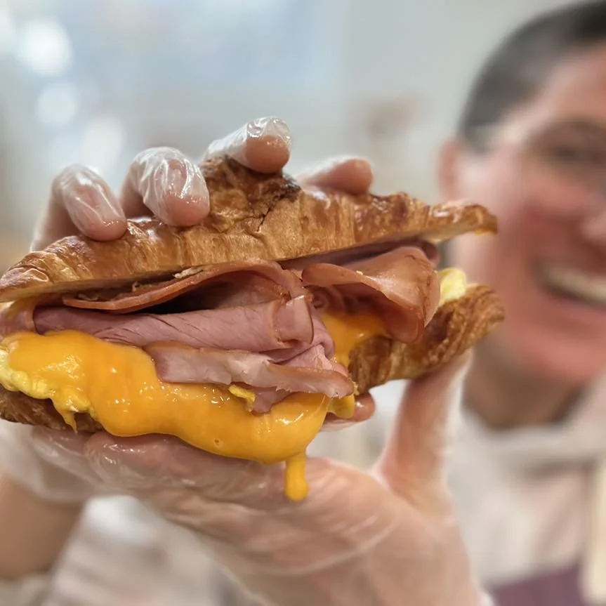 Menu / Gallery — Curbside On The Run