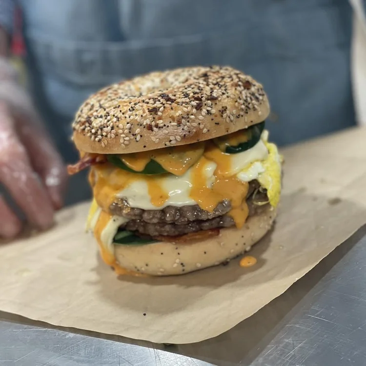 Menu / Gallery — Curbside On The Run