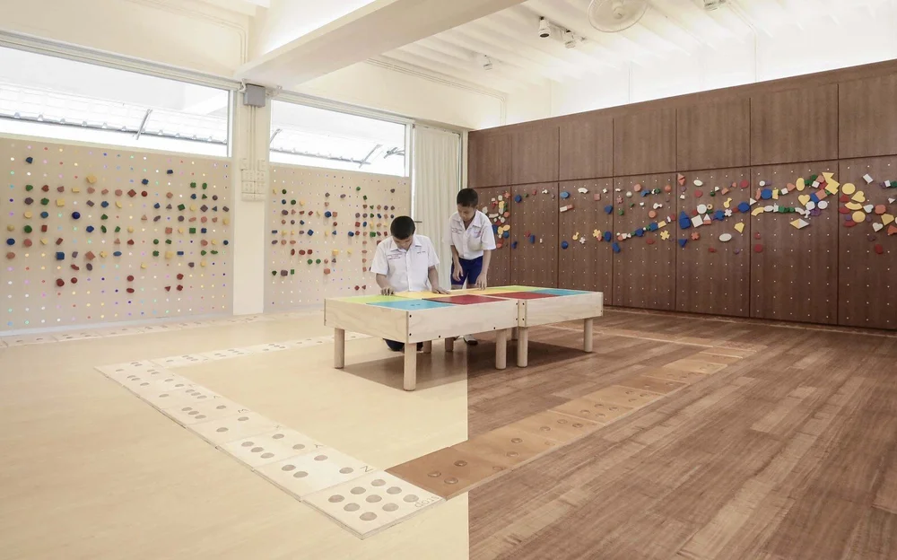 Architecture Tailored for the Deaf and Hard-of-Hearing Community ...