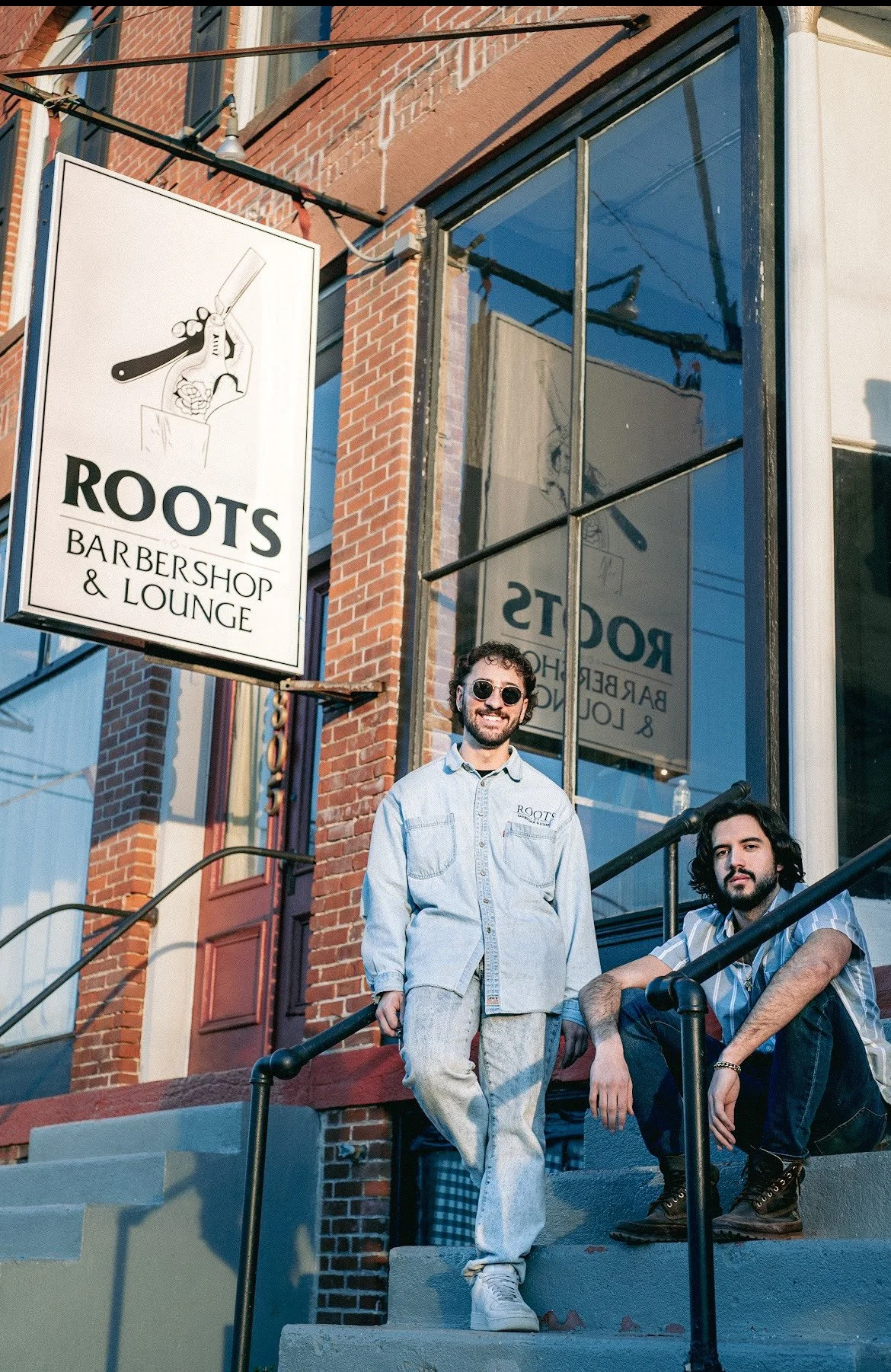 Roots Barbershop & Lounge