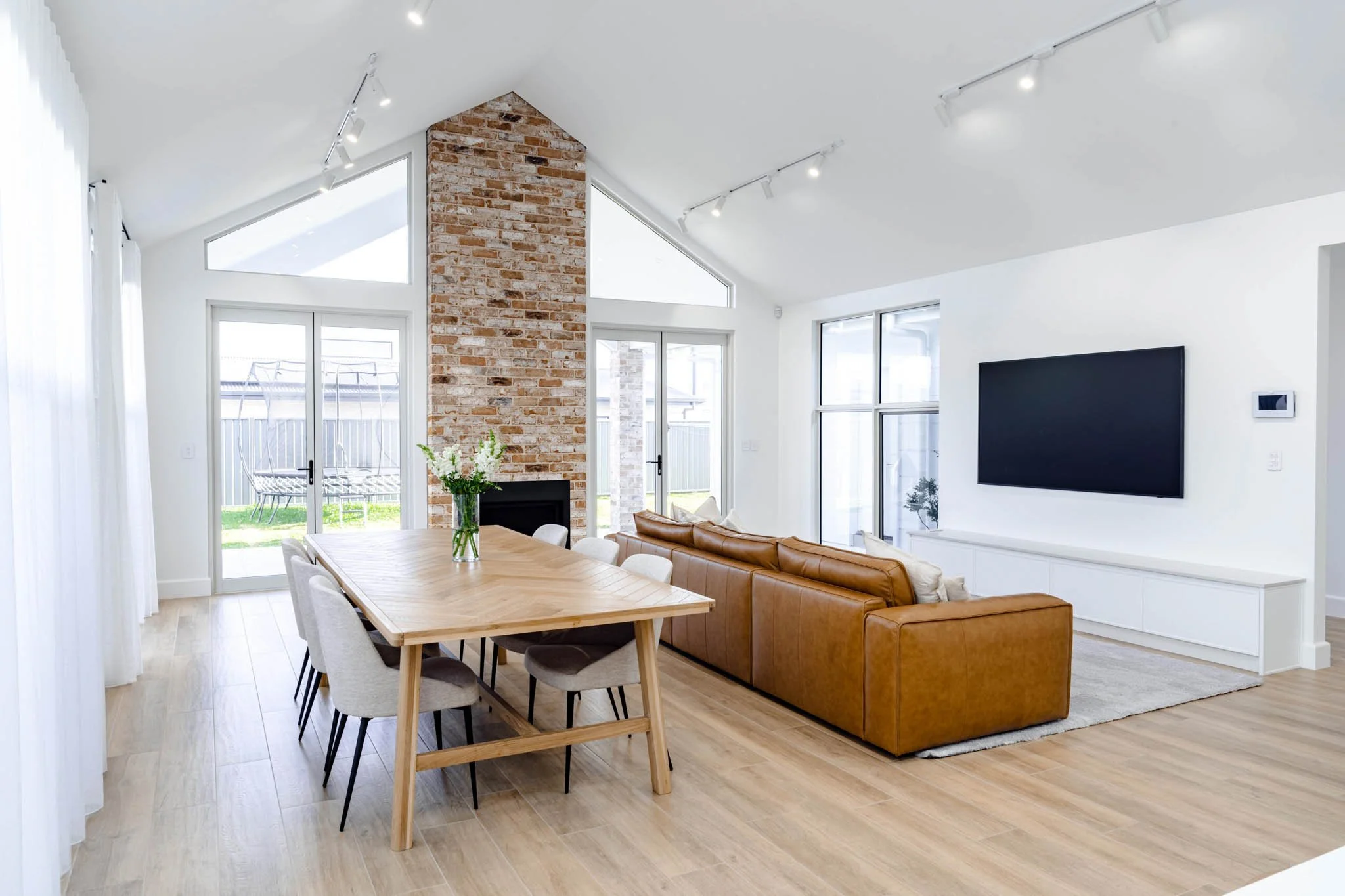 Straightline Studio | Custom Home Design