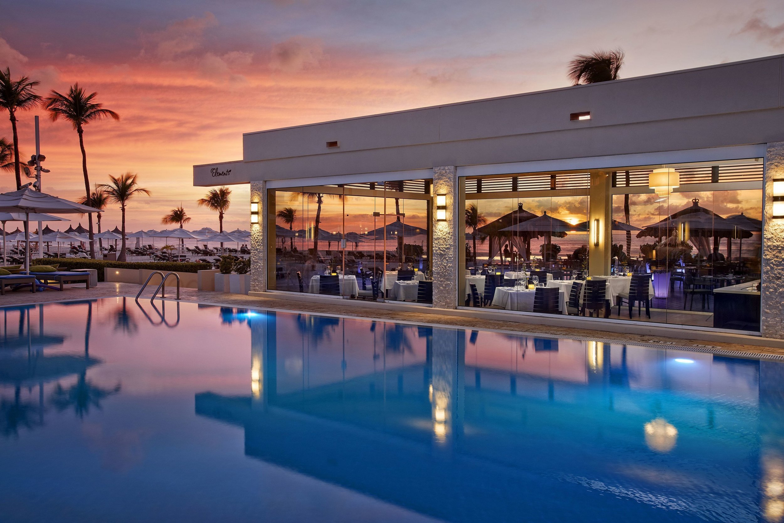Best Restaurants on Aruba: Top Spots for Food & Drinks