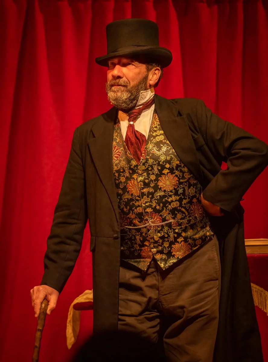 Shows — Gerald Dickens