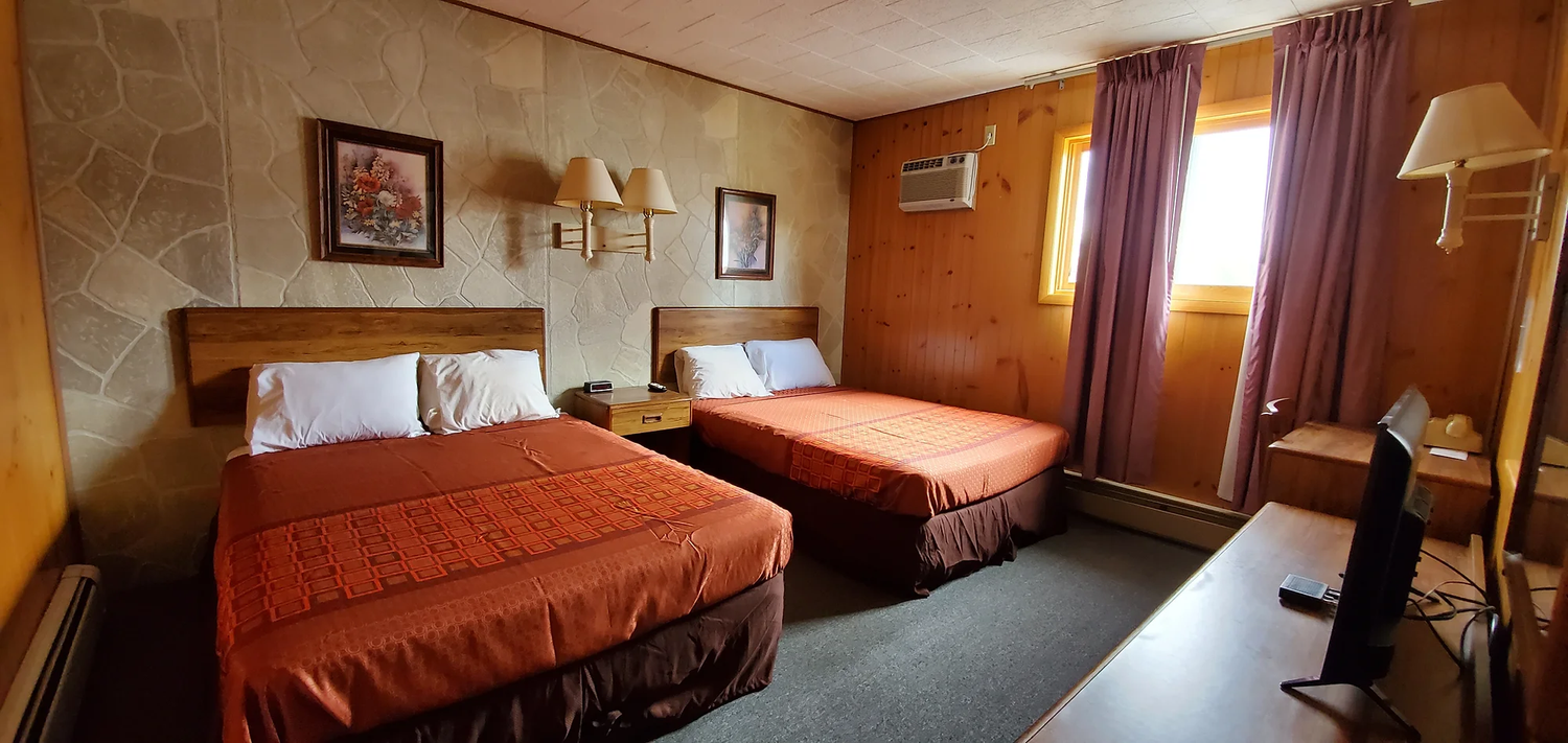 Rooms — Red Ranch Inn