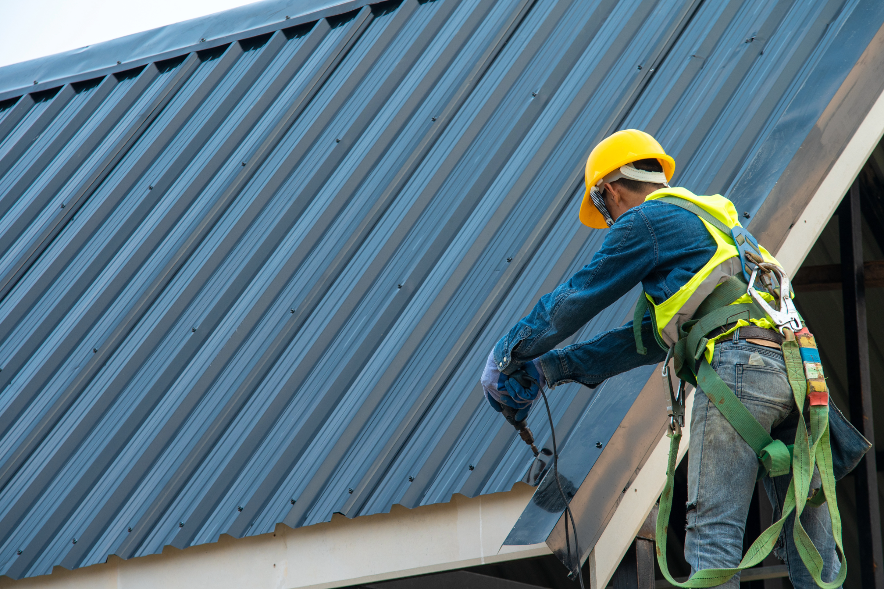 Types of Residential Roofing: Asphalt, Metal, Tile, and Wood Materials ...