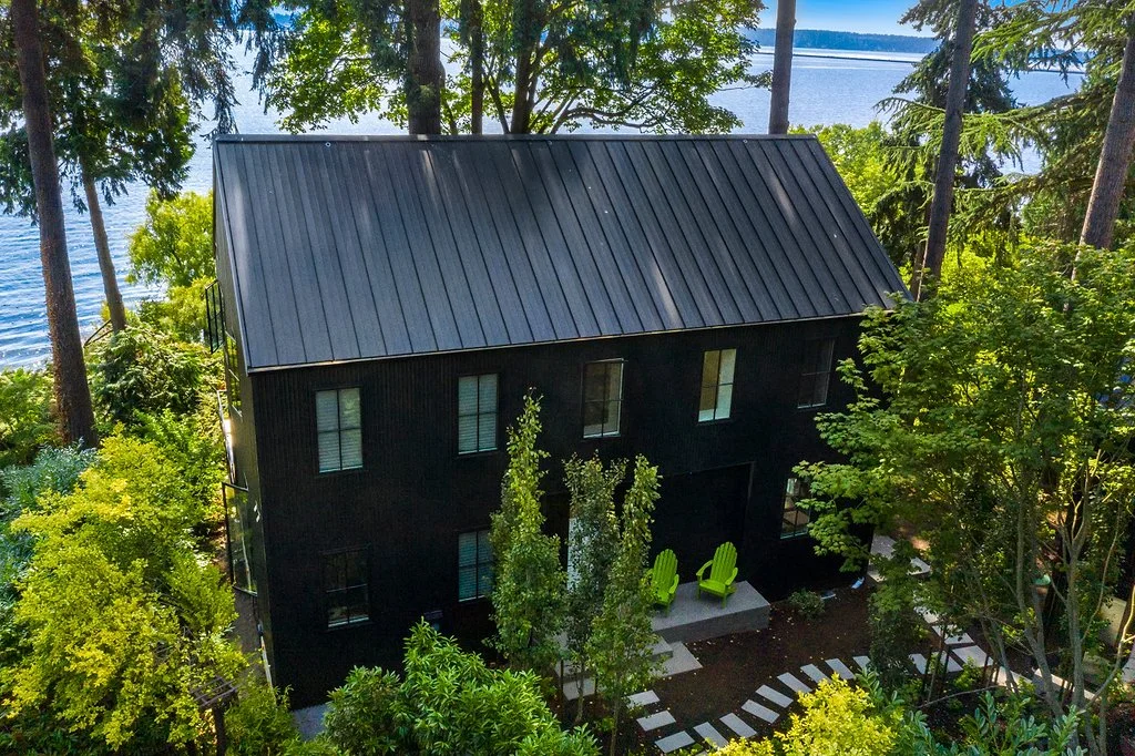 Leschi — Lisa Sid.Design