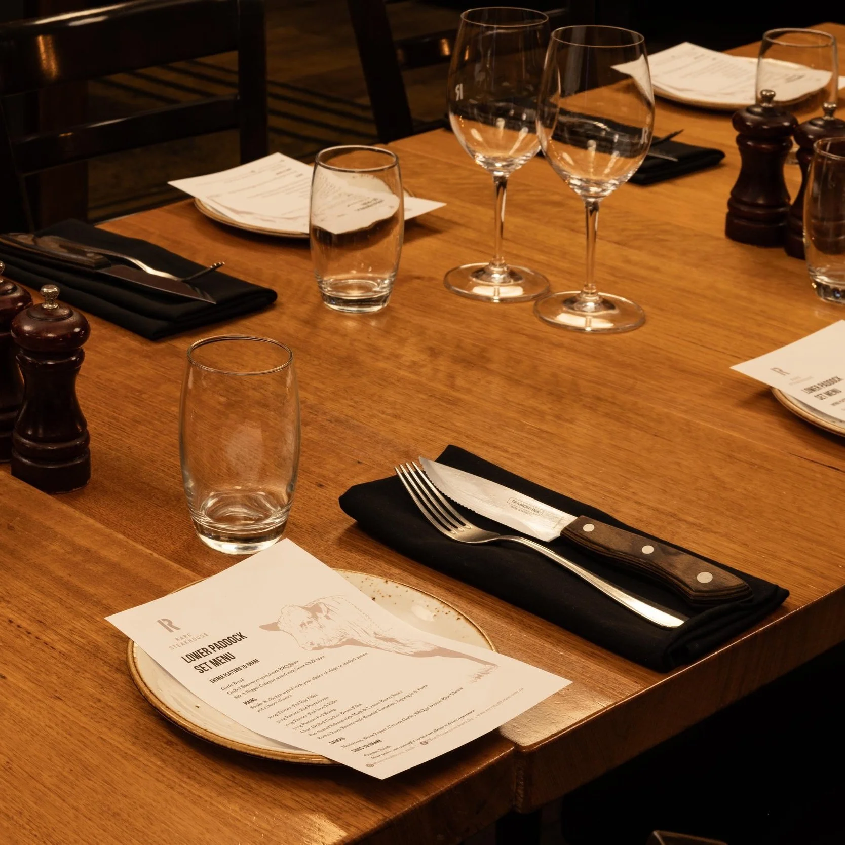 Steakhouse Restaurant Little Collins | Rare Steakhouse