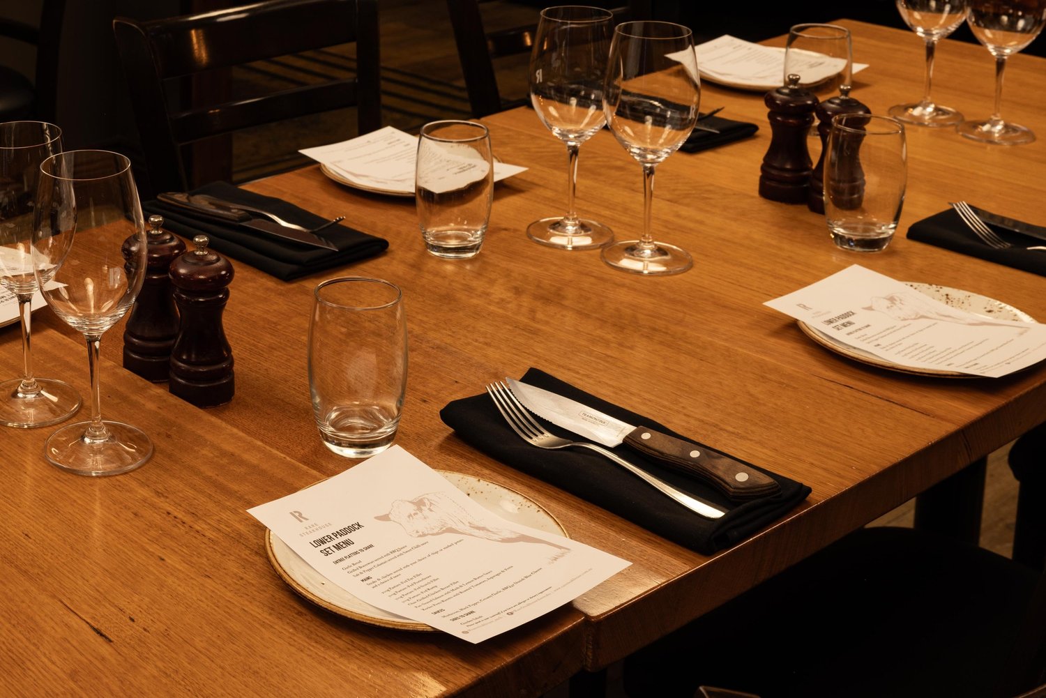 Steakhouse Restaurant Little Collins | Rare Steakhouse