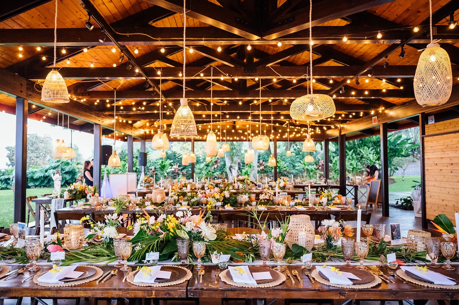 Kona Event Rentals | Big Island Hawaii Event Rental Company