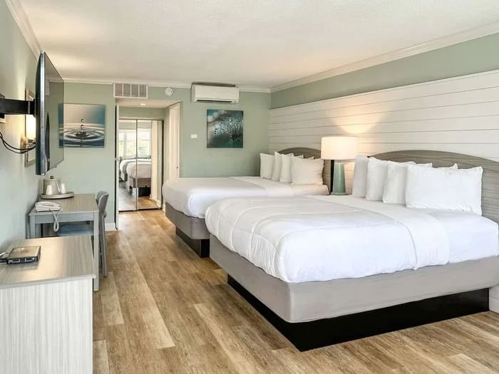 Thunderbird Beach Resort | Treasure Island FL