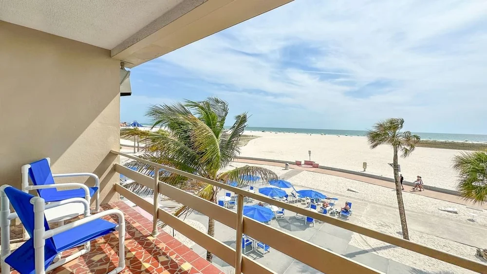Gulf Front View with Private Balcony — Thunderbird Beach Resort