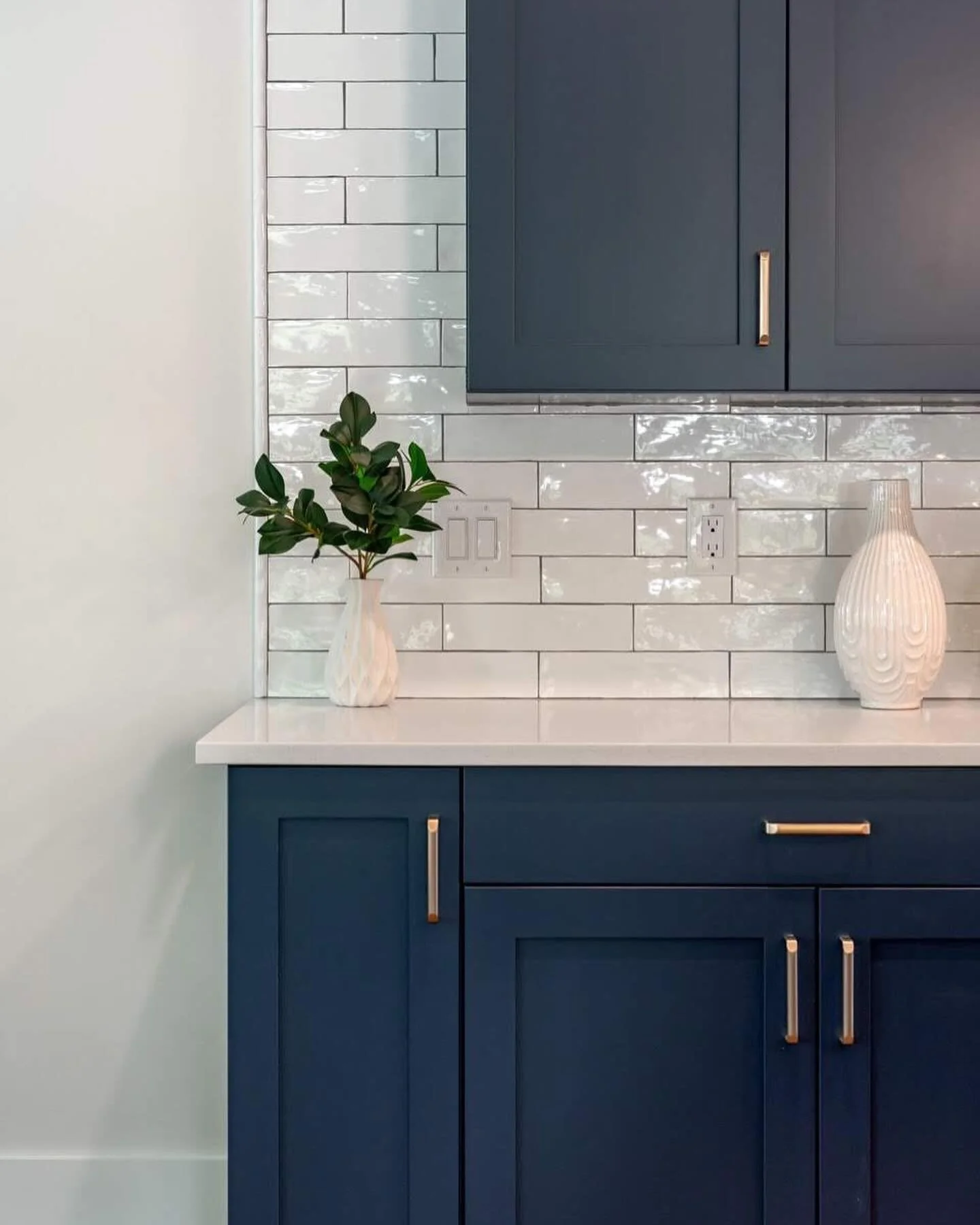 MK PAINTING & CUSTOM FINISHES CO.