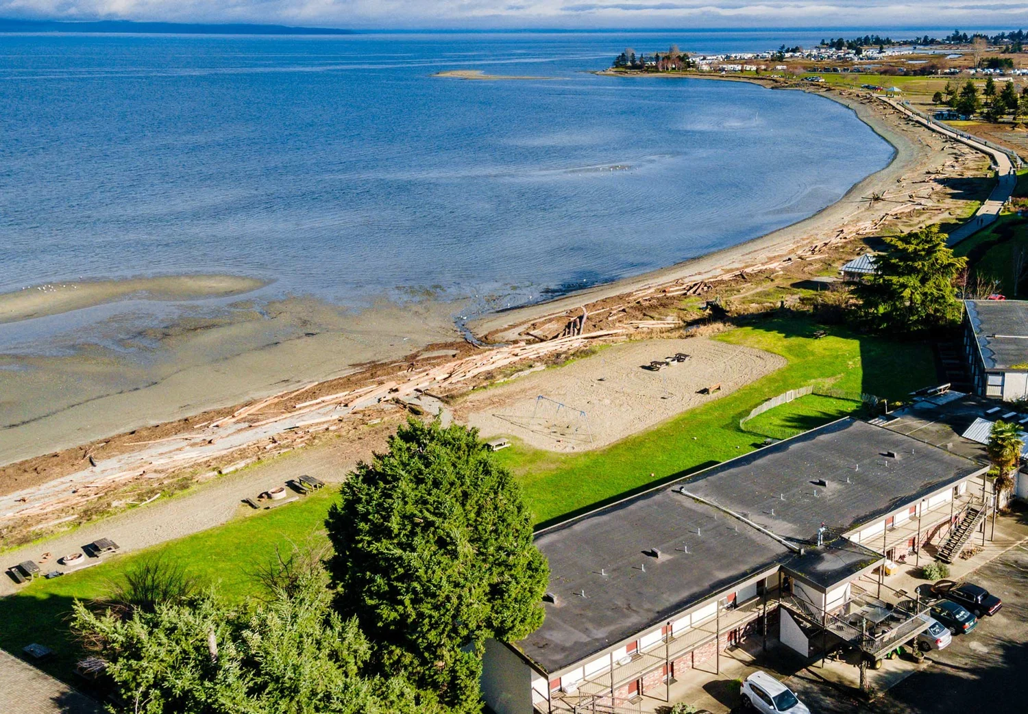Sea Edge Beachside Hotel | Book Your Beach Getaway Now