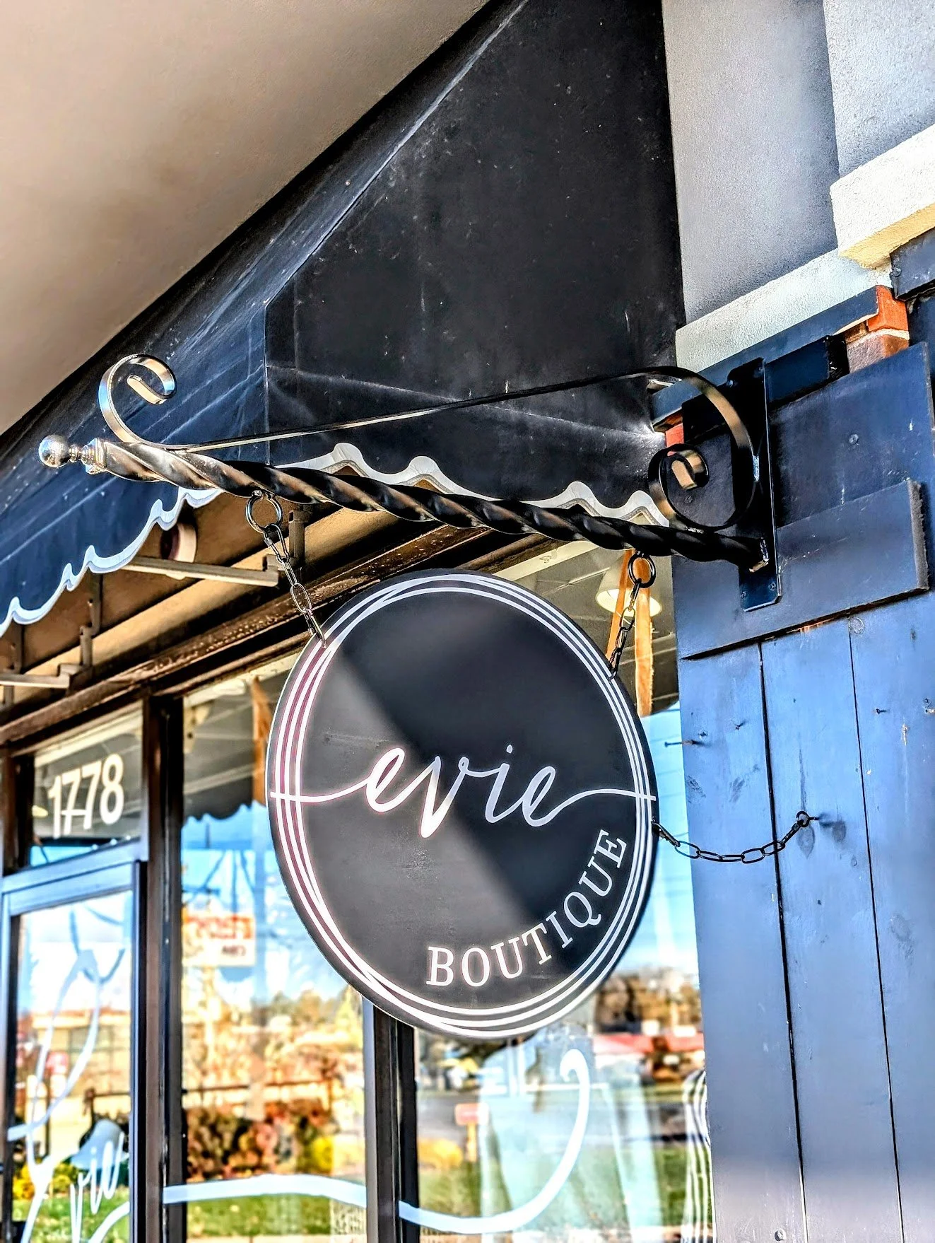 Post & Panels — TheBlackHouseCo